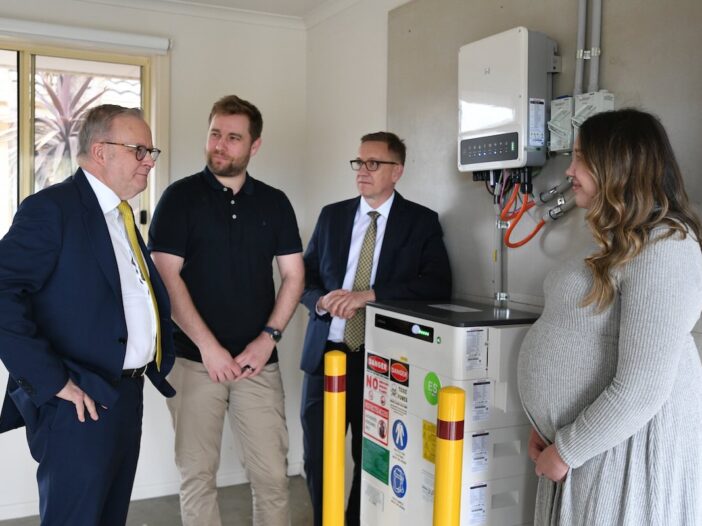 Rooftop solar PV installs tipped to surge due to battery rebate ...